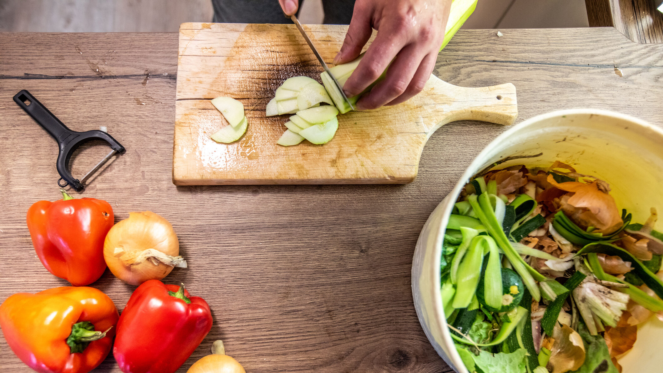 THE FUTURE OF FOOD 4: What to Do with Food Waste? Make Straws, or Vases ...