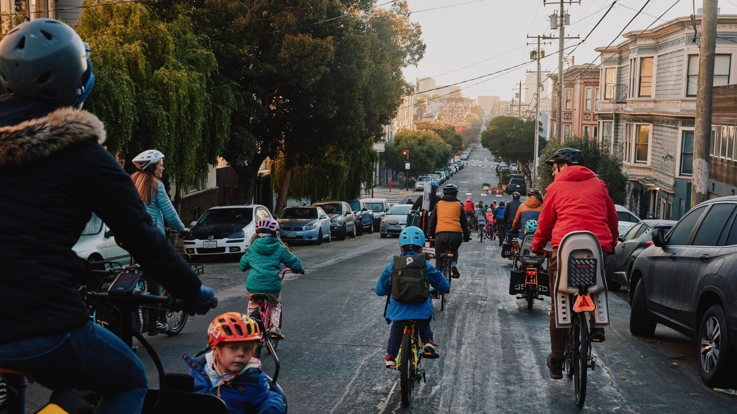 The Bike Bus: A Safe Way For Kids to Ride to School | twib.news