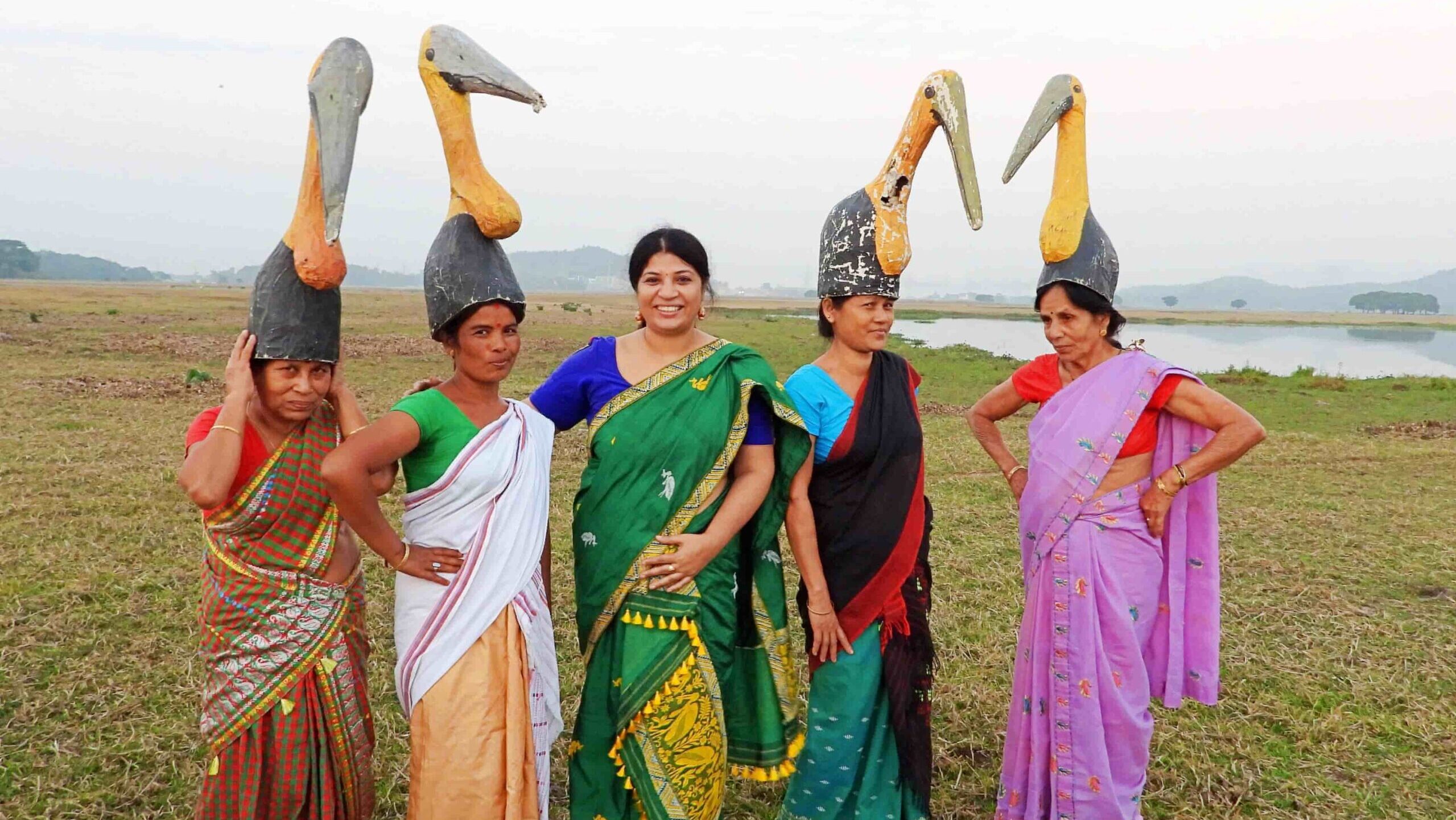 Army of Women Protects Rare Stork | twib.news