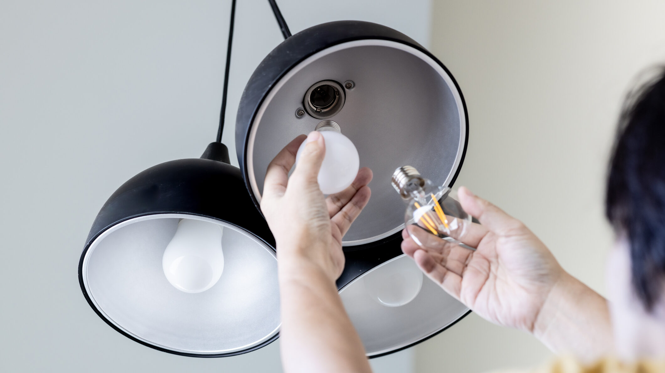 LED Lightbulbs Save Costs and Energy - So Let's Make Them the Norm ...
